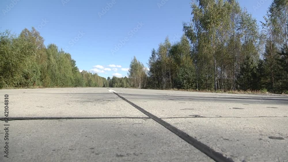 Arrangement of expansion joints in concrete pavements. Stitches in ...