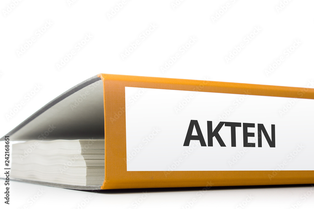 oranger Aktenordner gefüllt mit Papierseiten und Beschriftung Akten ...