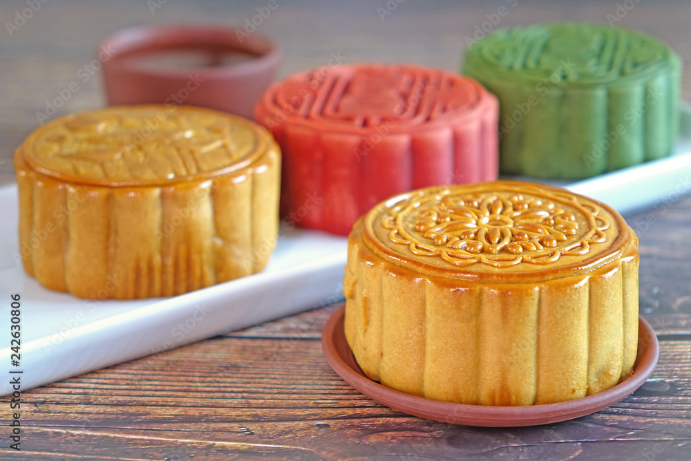 Moon cake for Mid autumn festival , Colorful moon cake of Chinese ...