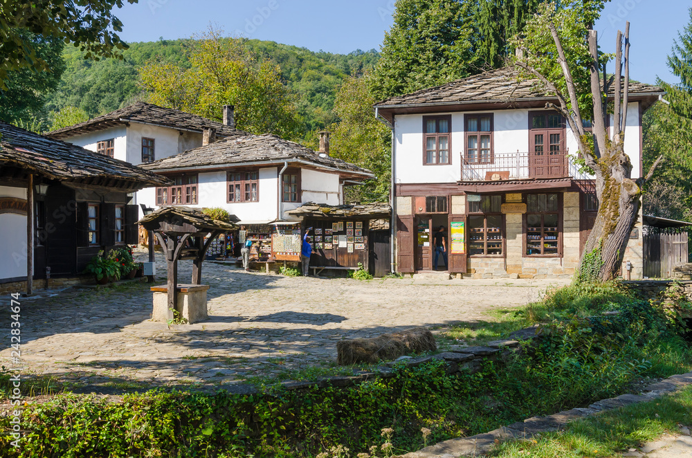 Traditional Bulgarian rural houses in the Architectural and historical ...