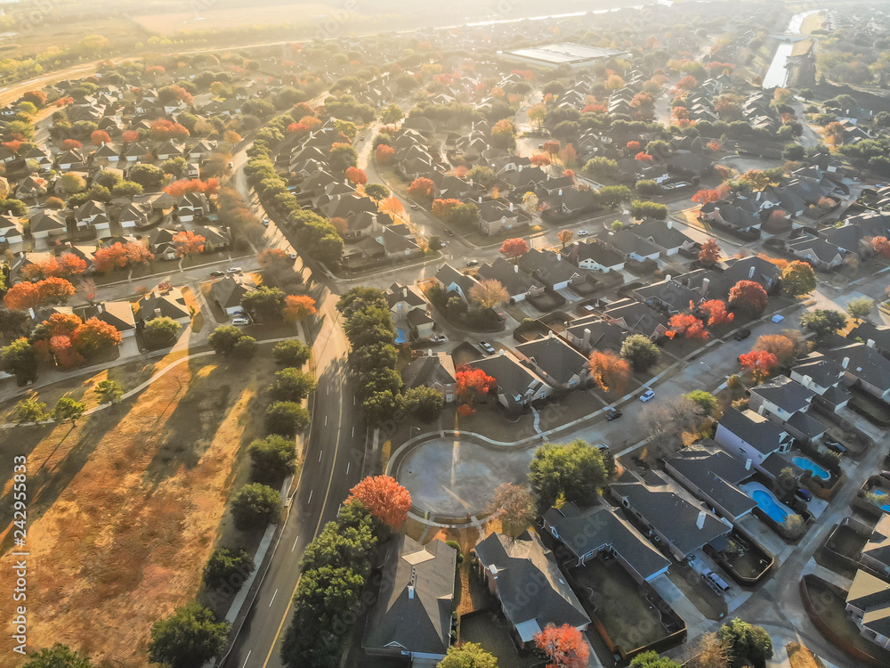 Aerial view parkside neighborhood with cul-de-sac (dead-end) street ...