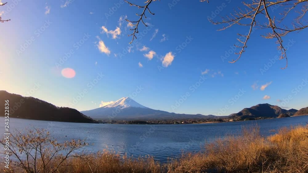 Landscape of Mount Fuji, Japan - Lake Kawaguchiko is one of the best ...