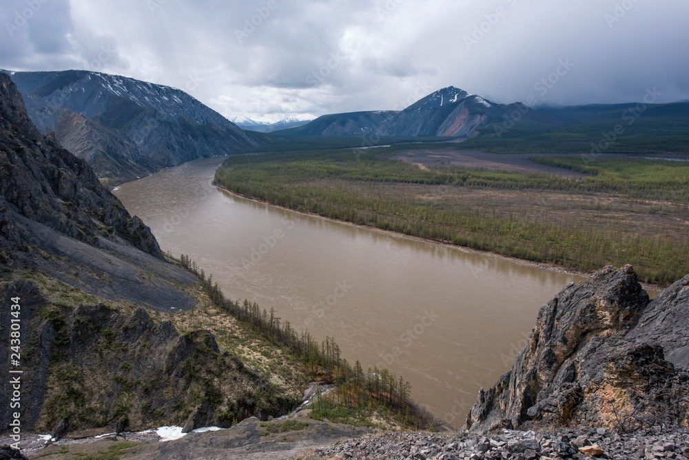 On the Indigirka river is located the north pole of the cold - the ...
