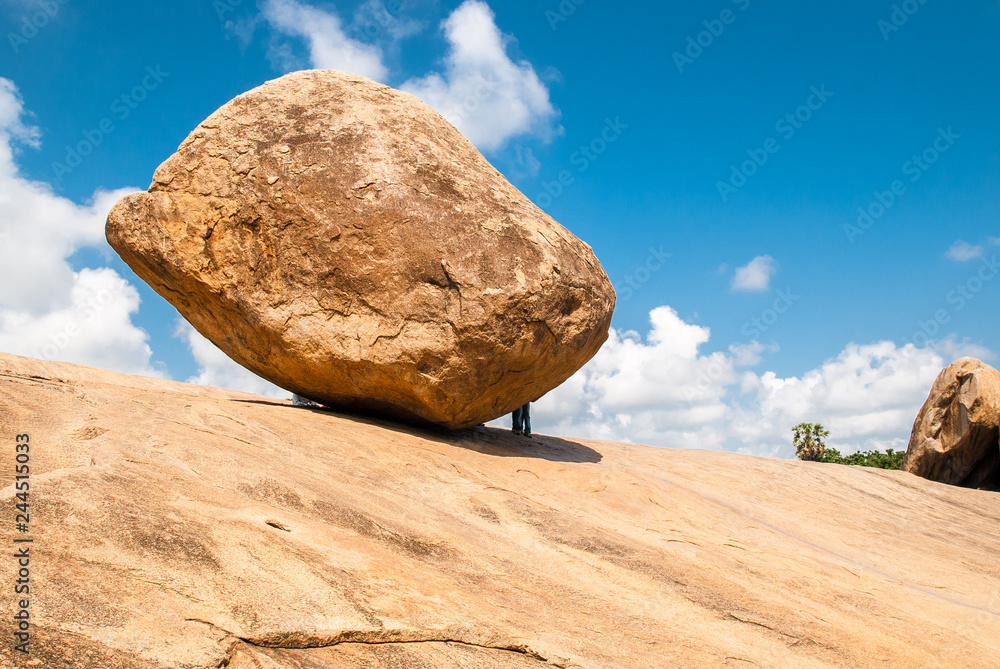 Mahabalipuram, Tamil Nadu, India. Krishna's butterball - balancing ...