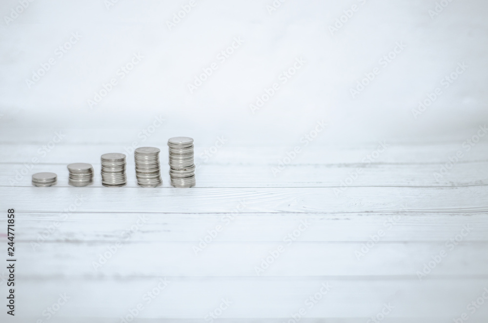 5 rows of coins arranged in ascending order Stock Photo | Adobe Stock