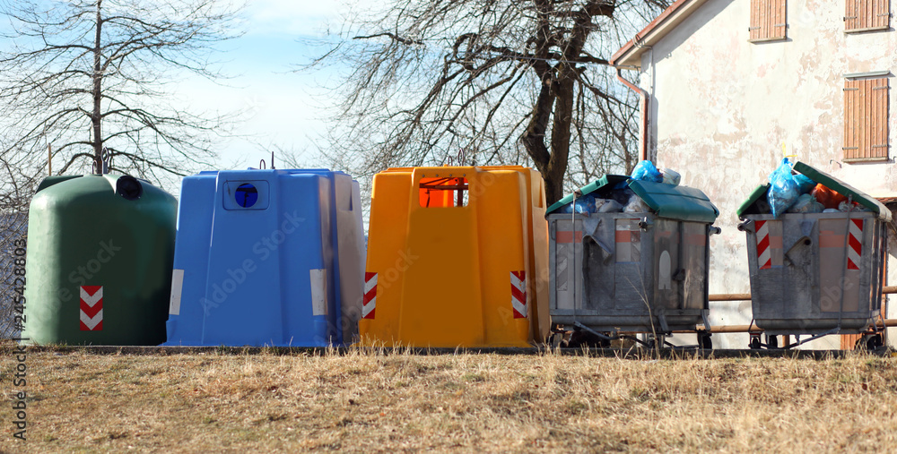 bins for the collection of urban waste and for the separate collection ...
