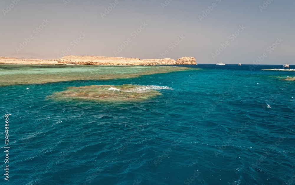 Sinai mountains and picturesque landscapes of the red sea in Egypt ...