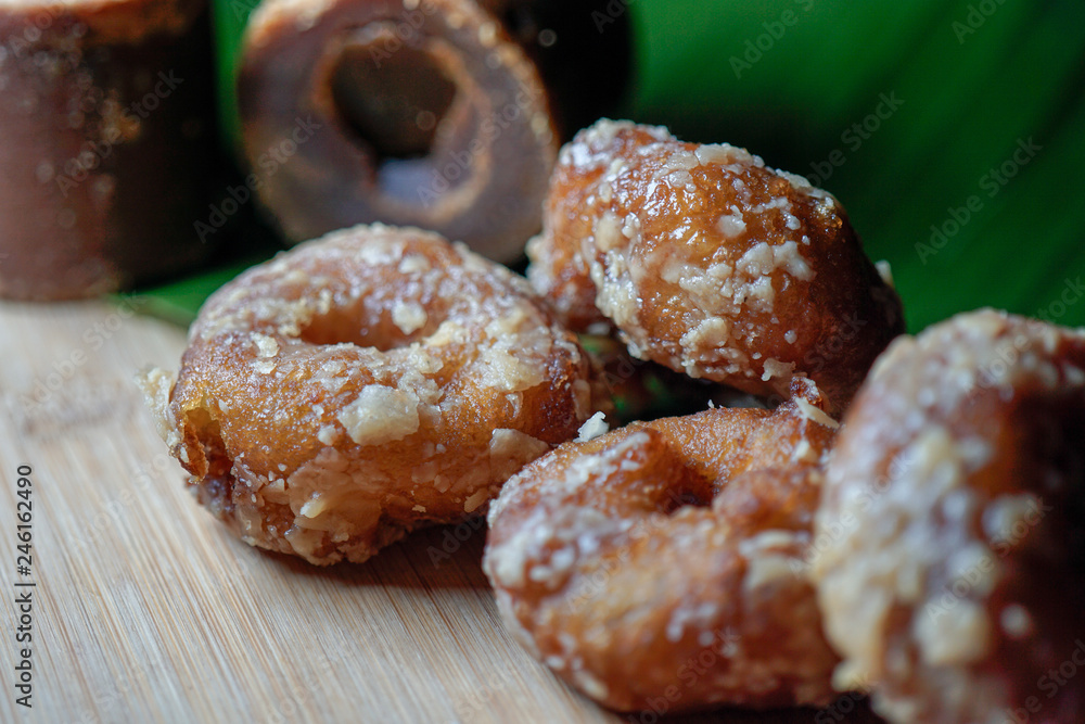 Traditional Malay Kueh (kuih) called "Keria Gula Melaka" foto de Stock ...