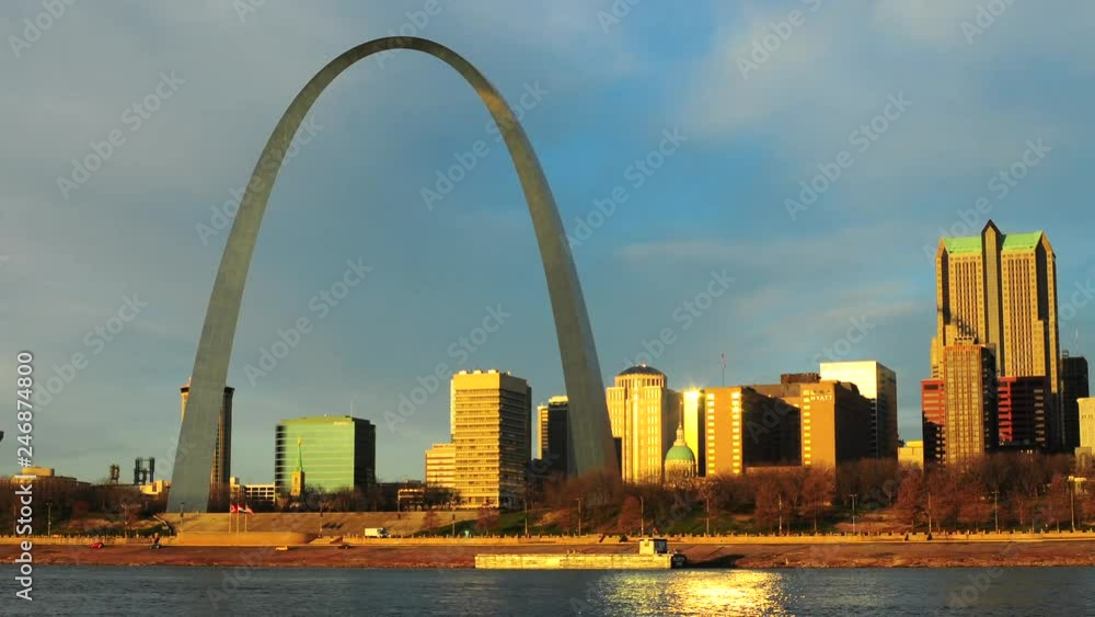 This is a time lapse of the Saint Louis Arch during sunrise. You can ...