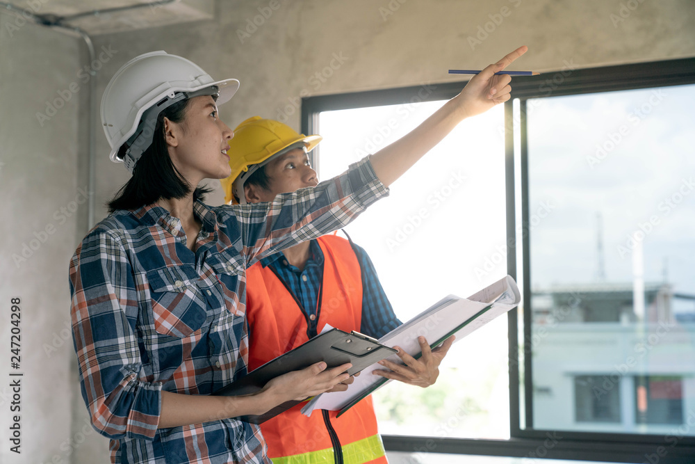 Architect and Foreman officer inspector defect work home building ...