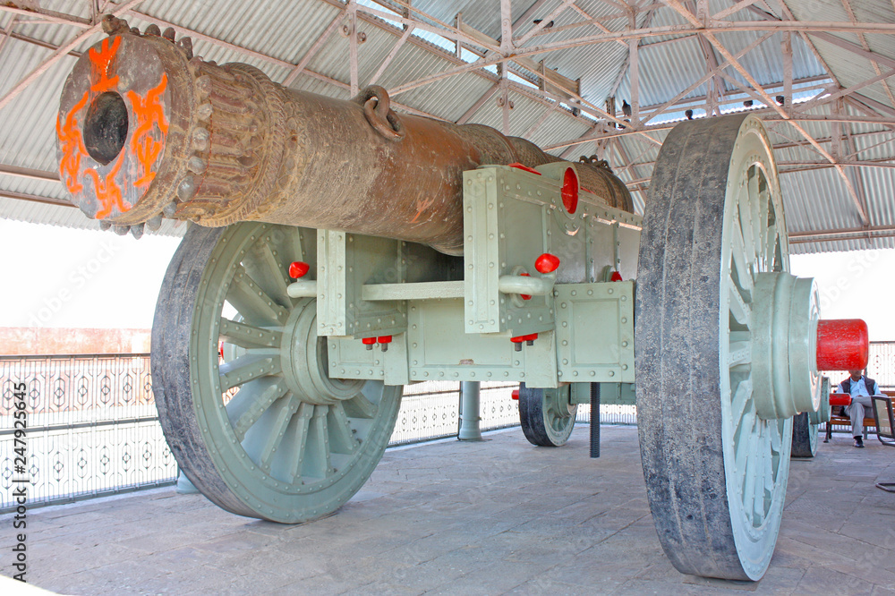 The Jaigarh Fort near Jaipur is one of the most spectacular forts in ...