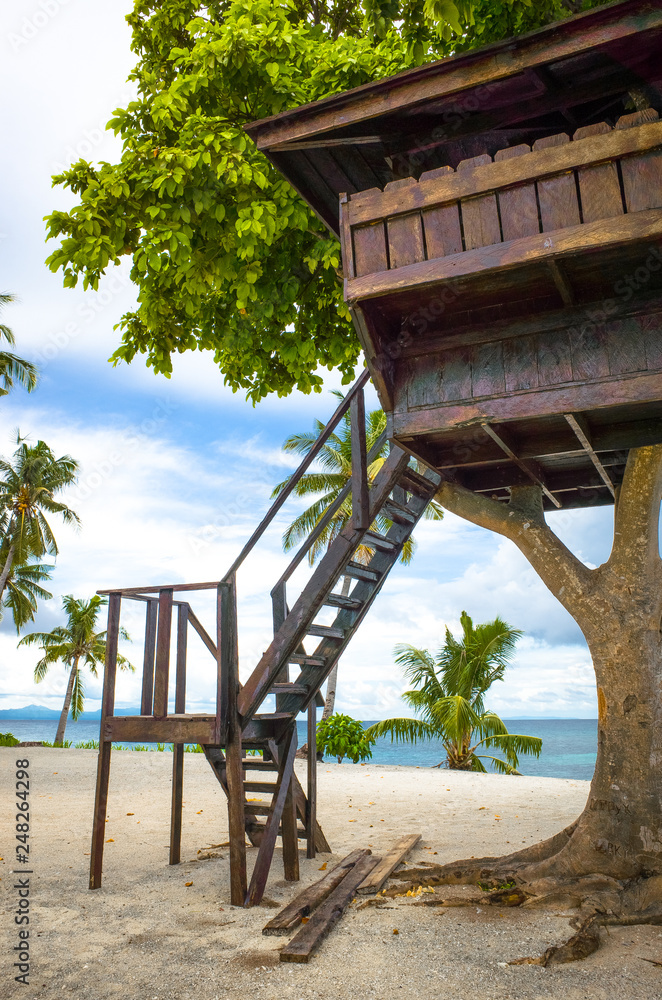 Island Treehouse With Stairway on Paradise Beach - Kalanggaman, Leyte ...
