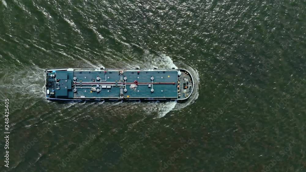 Aerial view of sea freight, Crude oil tanker lpg ngv at industrial ...