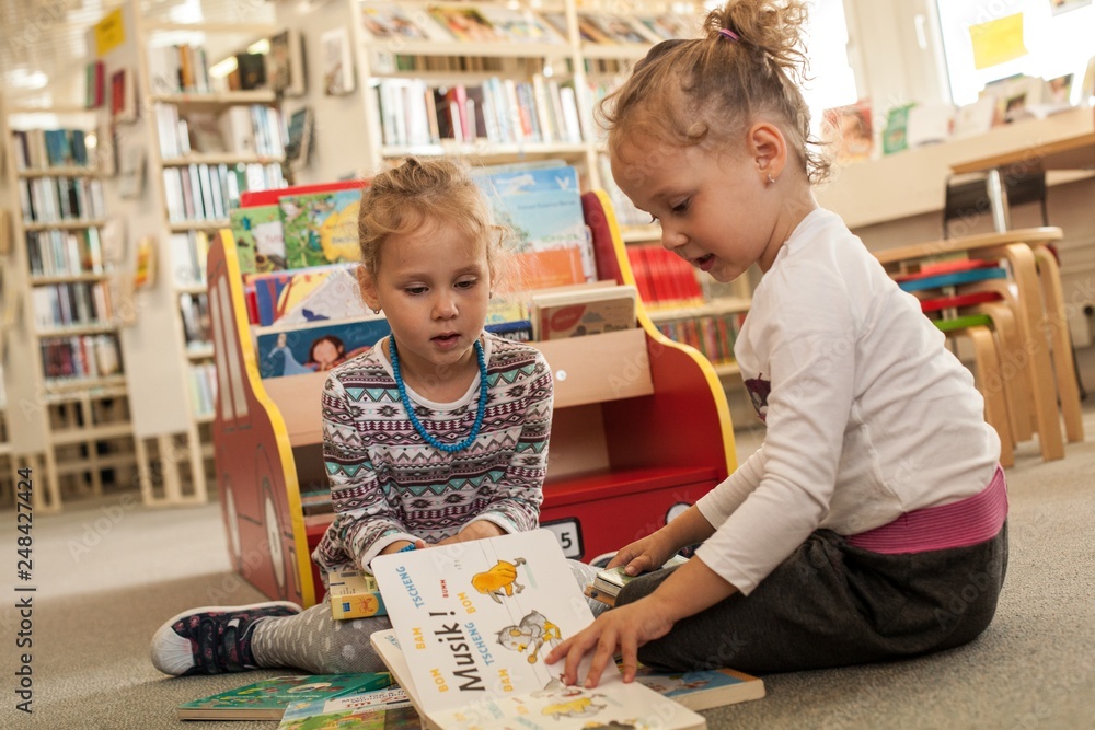 Little Kids Reading Together
