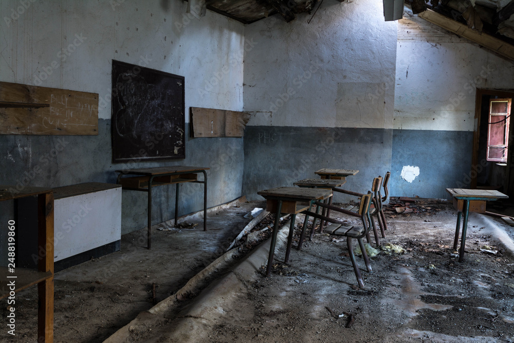 urbex salle de classe Stock Photo | Adobe Stock