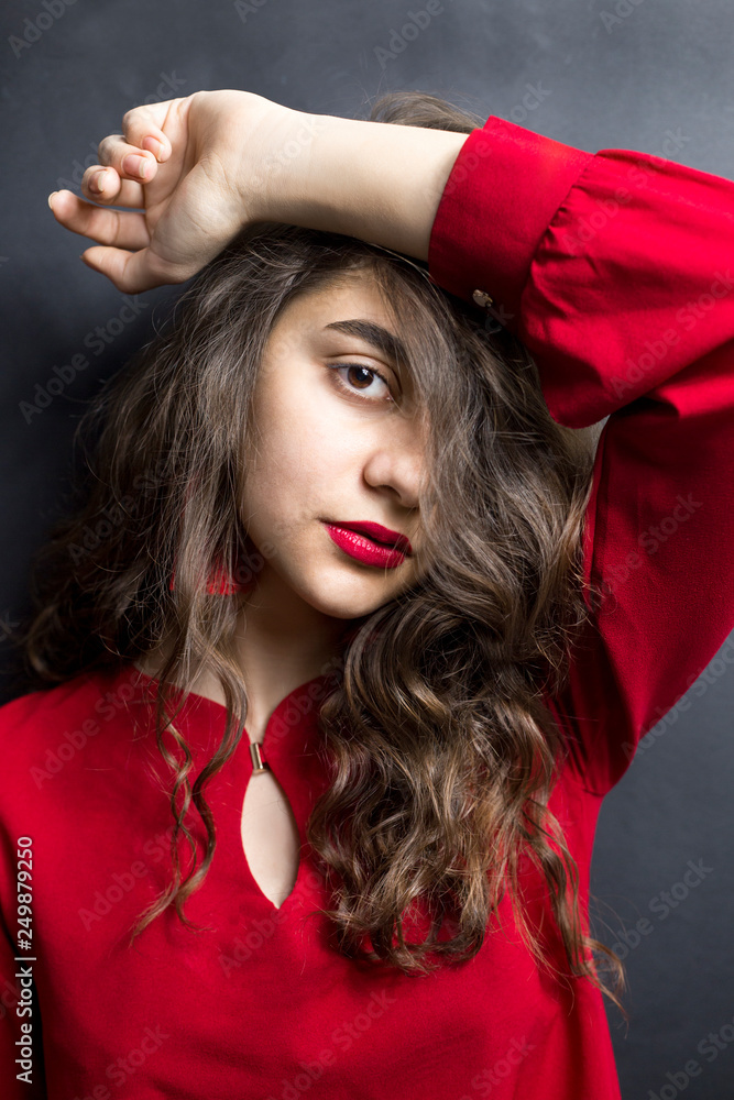 Indian Red Lips Girl Image | Lipstutorial.org