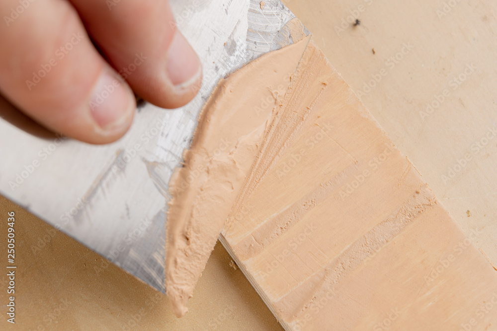 Filling compound for patching wood. Patching boards with a leveling ...