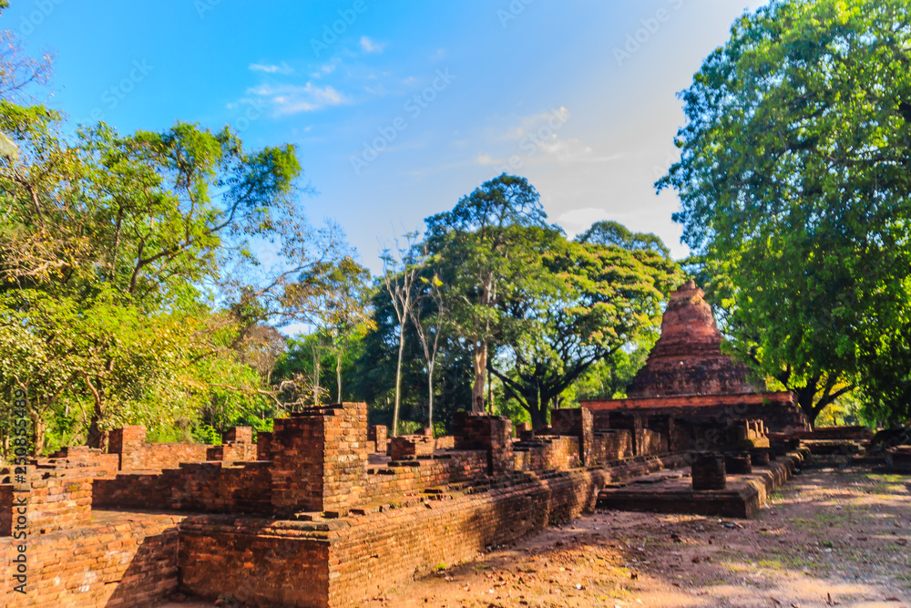 Lanka style ruins pagoda of Wat Mahathat temple in Muang Kao Historical Park, the ancient city ...