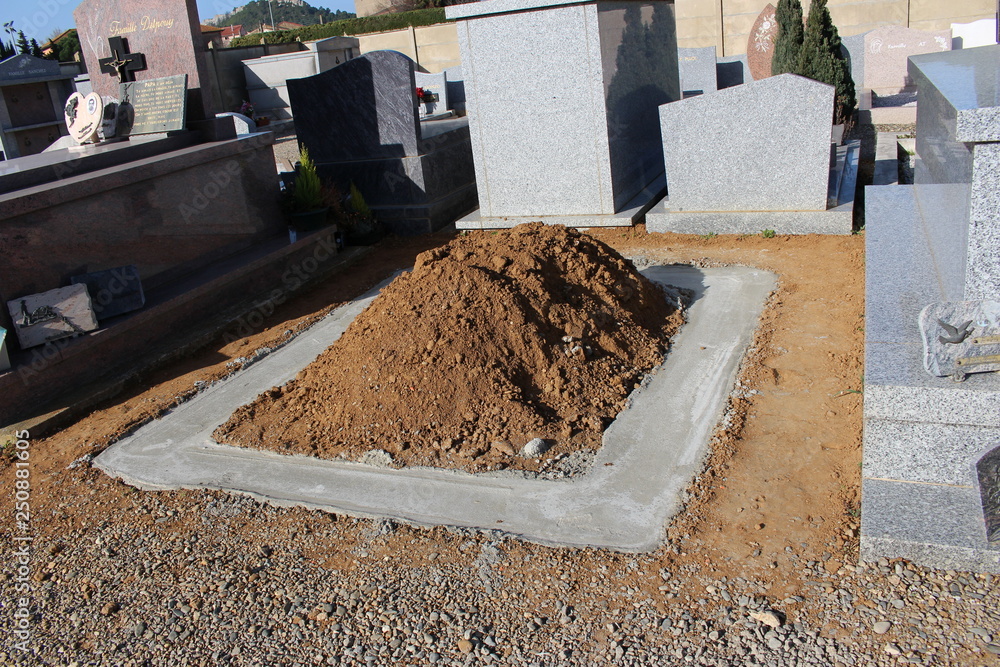 tombe de cimetière Stock Photo | Adobe Stock