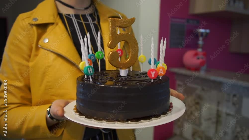 A holiday in the very isolation of the house. Social distance ...