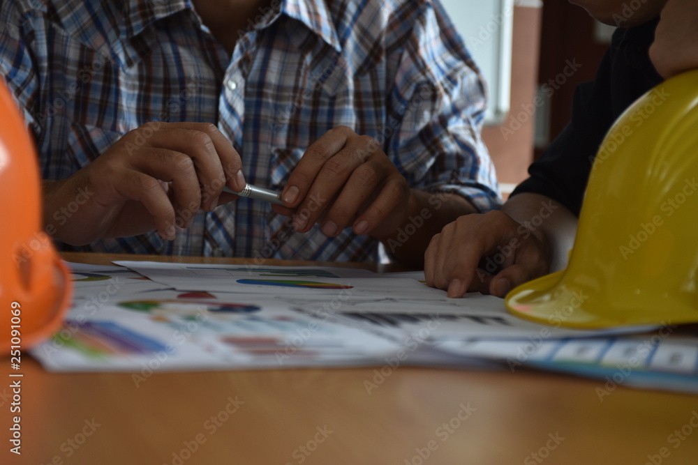 Civil Engineer and Mechanic Group Meeting planning Structural engineers ...