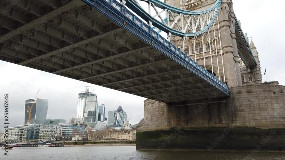 Tilt of Tower Bridge, bascule and suspension bridge in London. 4K ...