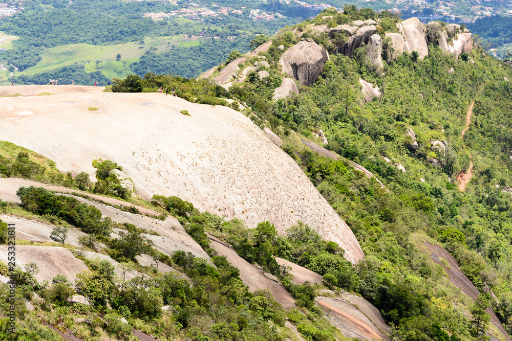 Rocky and green landscape of the mountains of Pedra Grande park in ...