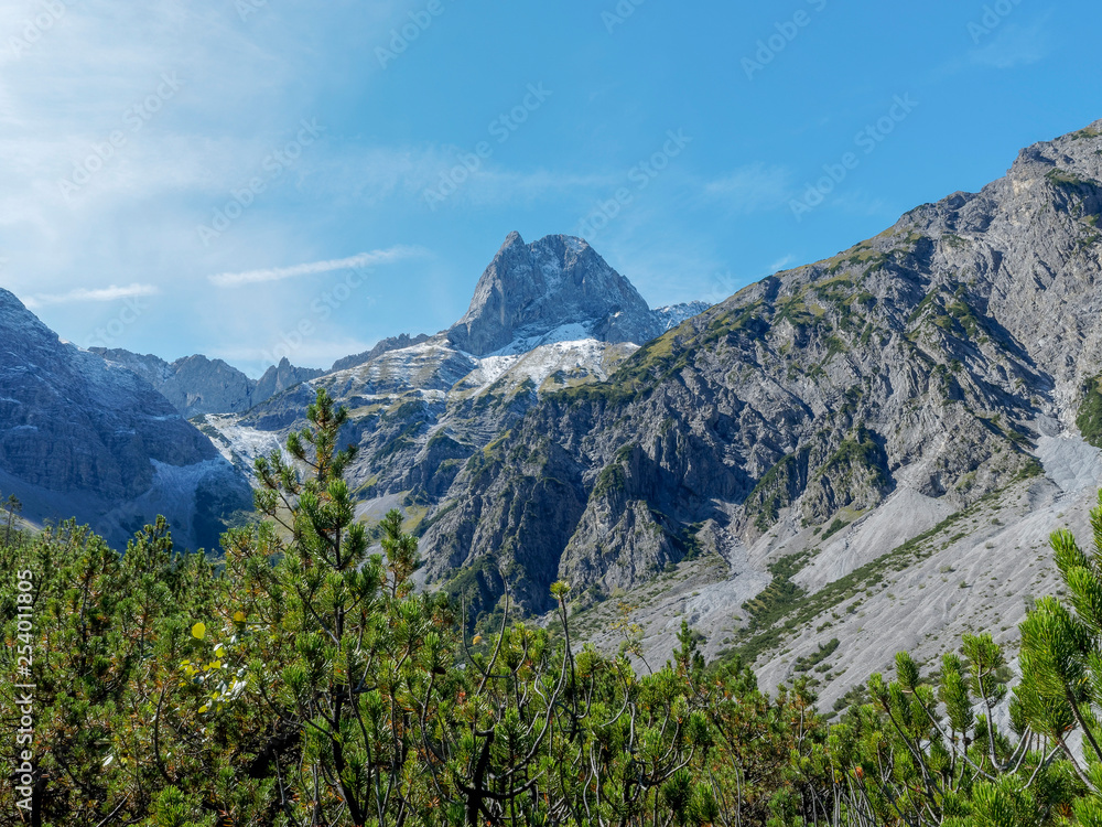 Berglandschaft in Österreich. Falzthurntal im Karwendel bei Pertisau ...