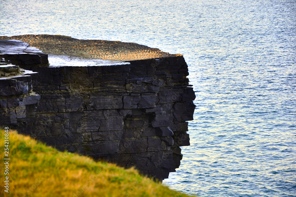 Sunny Cliffs of Kilkee in Ireland county Clare. Tourist destination ...