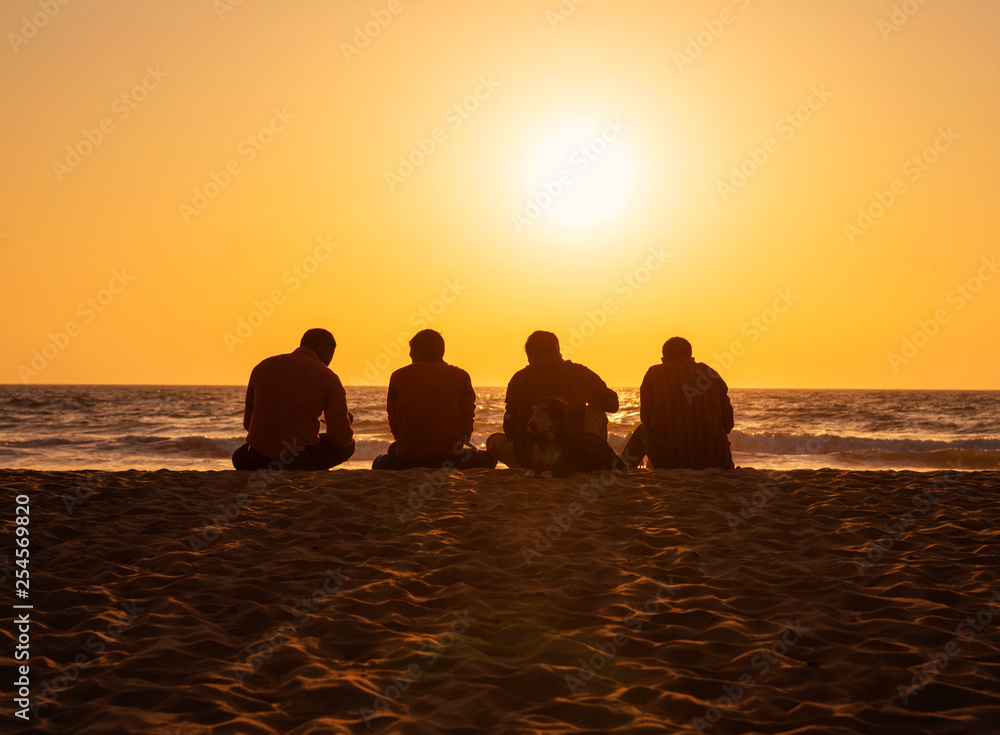 4 Friends Together