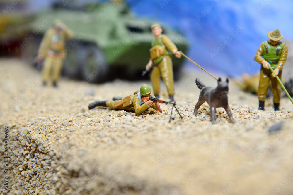 Foto de Fighting in a toy form, soldiers and military equipment, a war ...