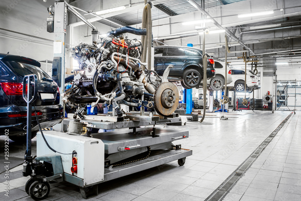 Engine, automatic transmission and chassis of the car on an electron ...