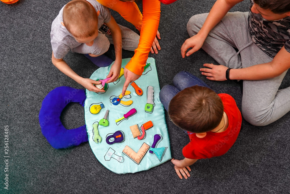 command game for kids search shapes correspond to the profile tools ...