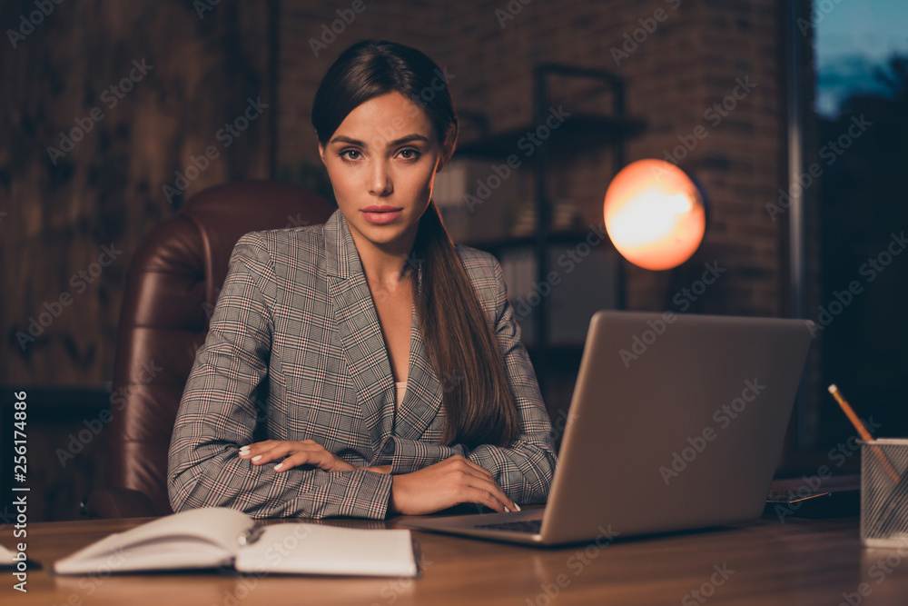 Close up photo stunning she her business lady best chief attentively ...