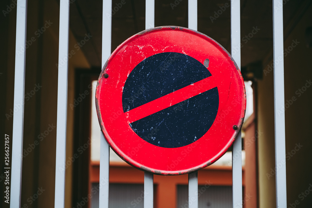 Symbole d'interdiction Stock Photo | Adobe Stock