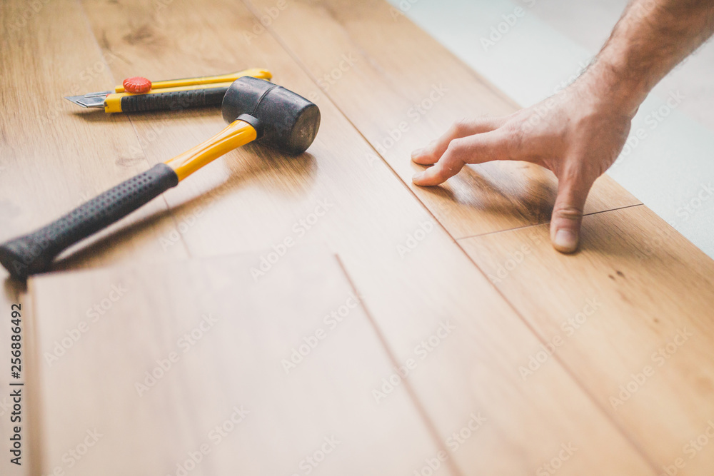 Flooring technology - laying of a floating laminate floor - eco ...