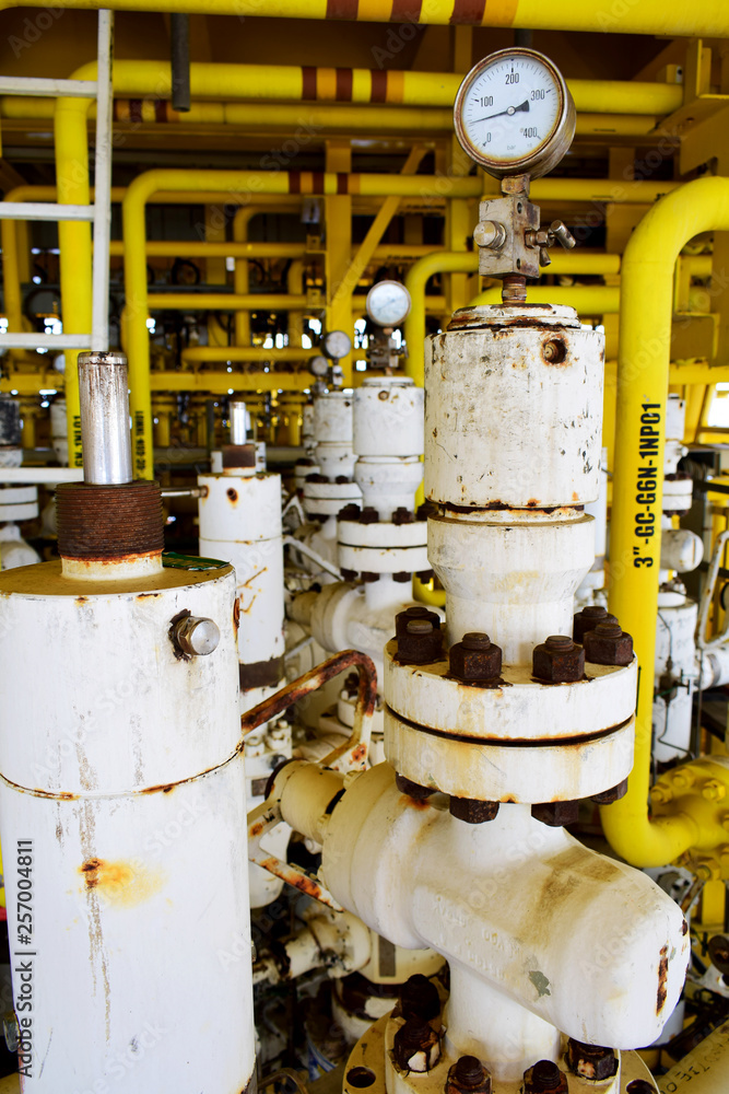 Offshore X-mas Tree at Wellhead Platform.Piping and vale on offshore ...