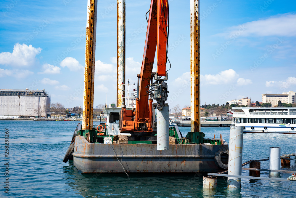 Construction for Marine works this picture for Construction Bert and ...