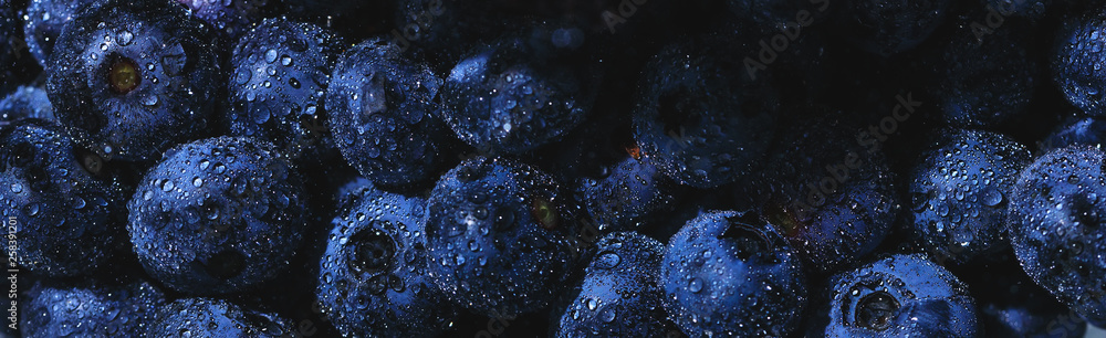 Raspberries fruit background. Water drops on ripe sweet raspberry ...