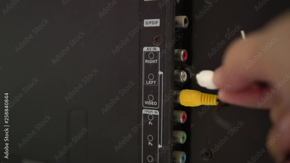 Connect the cable AV to the TV or tuner. Disconnect the antenna from ...