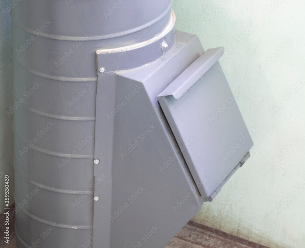 Photo & Art Print Garbage chute in apartment building garbage disposal ...