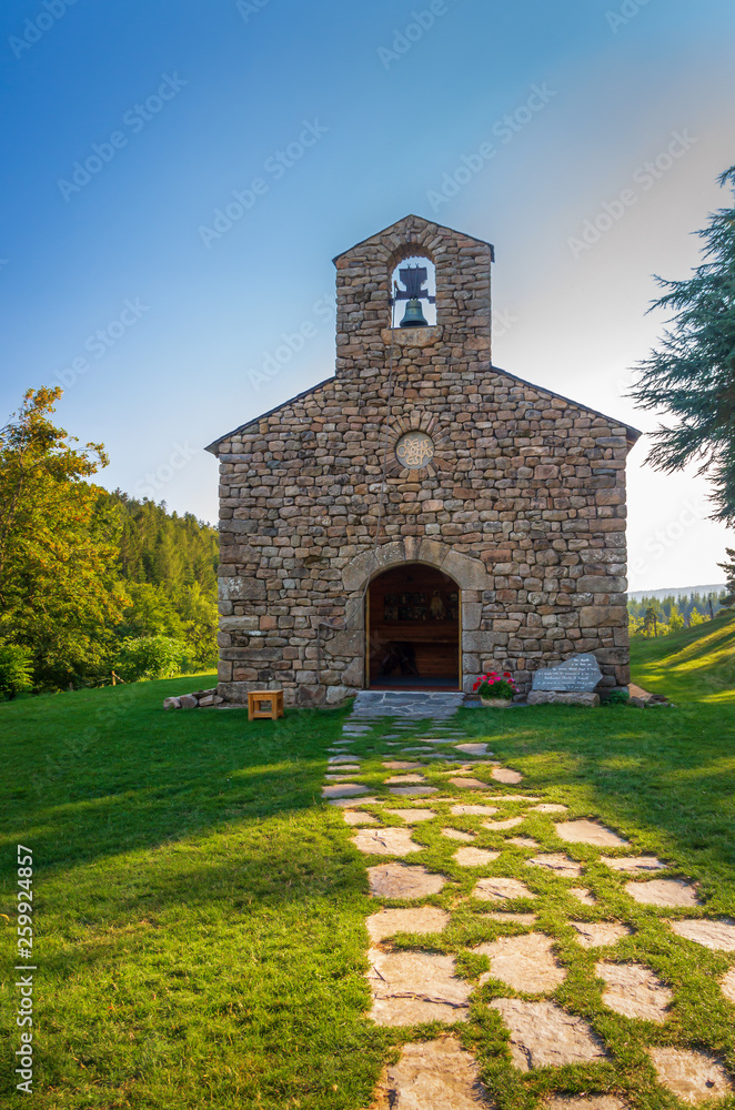 Foto de Abbaye Notre-Dame-des-Neiges,Saint-Laurent-les-Bains en Ardèche ...
