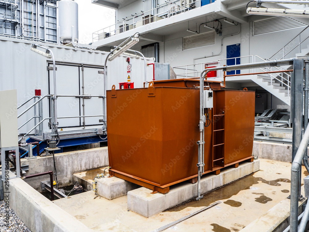 Fotografia do Stock: Tank of diesel generator systems for backup ...
