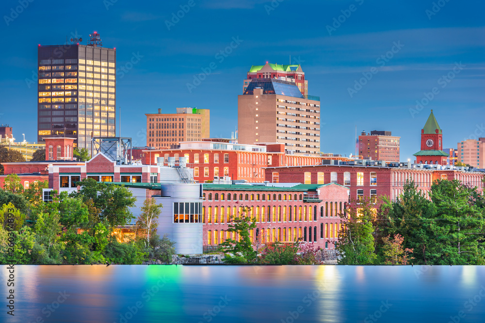 Manchester, New Hampshire, USA Skyline on the Merrimack River Stock ...