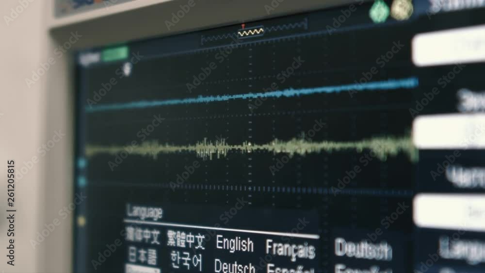 Close-up graph of the radio frequency line when calculating noise on ...