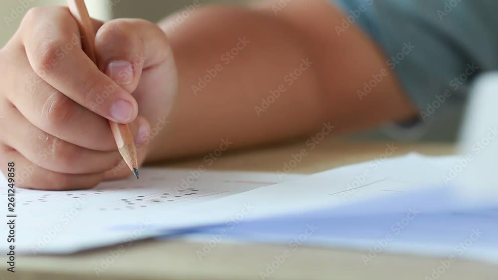 Exam test school or university concept : Hand student holding pencil ...