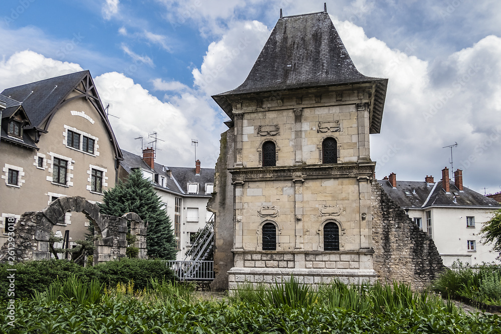 Colas-des-Francs Pavilion in public Jacques-Boucher Garden. Orleans ...