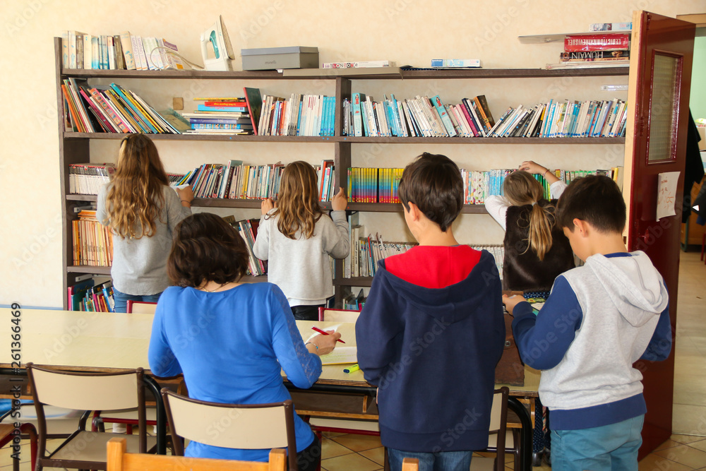 élèves Stock Photo | Adobe Stock