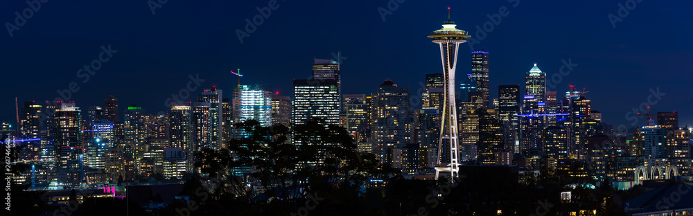 Panoramic night view of the Seattle skyline with the Space Needle and ...