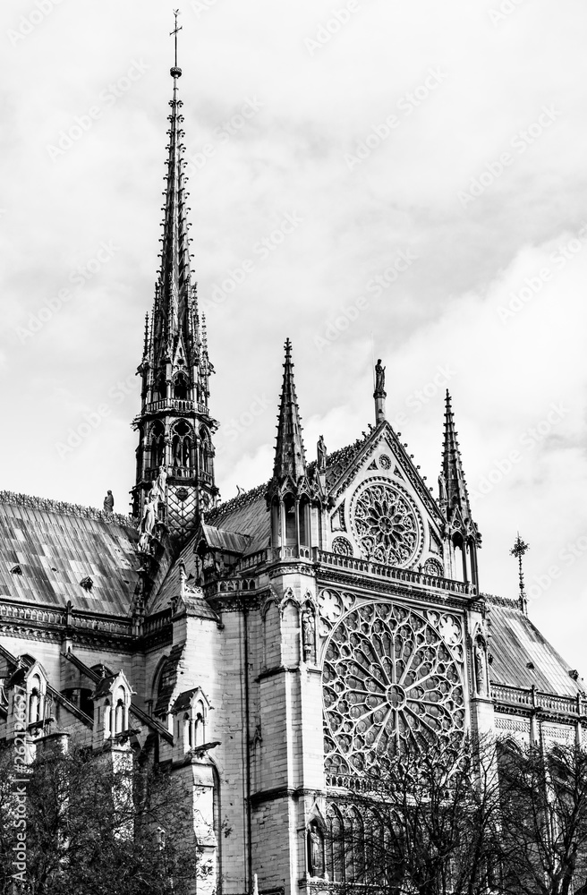 Black and white view of the spire and southern rose window of Cathedral ...